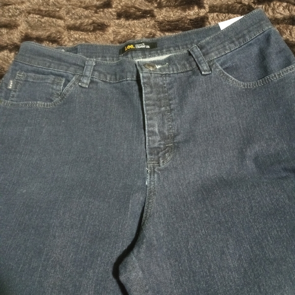 LEE Classic fit | Jeans | Lee Classic Fit | Poshmark